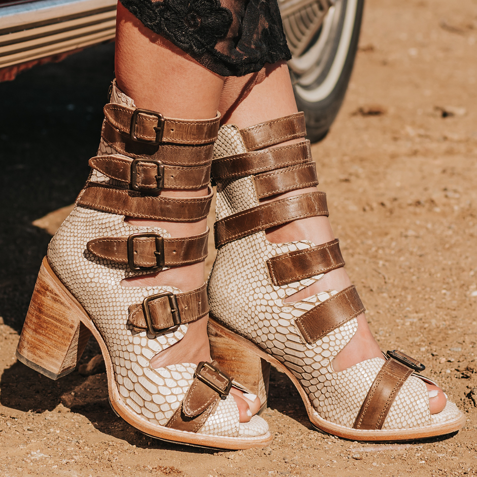 FREEBIRD STORES - WOMEN'S SANDALS collection.sale-collection-banner